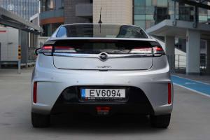 Pelēks Opel Ampera 2012 Viļņa, ar dzinēja tilpumu 1.40 L un nobraukumu 242 tūkst. km par 6100 €, foto 9 vietnē AUTOMOTO.COM.LV
