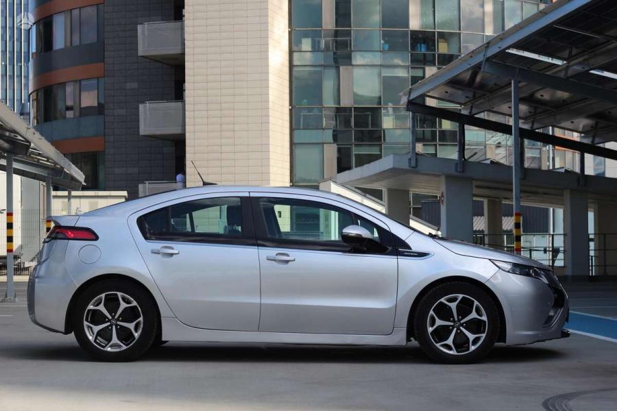 Pelēks Opel Ampera 2012 Viļņa, ar dzinēja tilpumu 1.40 L un nobraukumu 242 tūkst. km par 6100 €, foto 12 vietnē AUTOMOTO.COM.LV