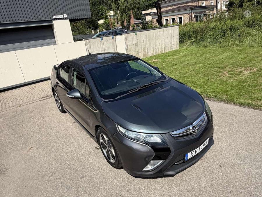 Pelēks Opel Ampera 2014 Viļņa, ar dzinēja tilpumu 1.40 L un nobraukumu 160 tūkst. km par 3900 €, foto 5 vietnē AUTOMOTO.COM.LV