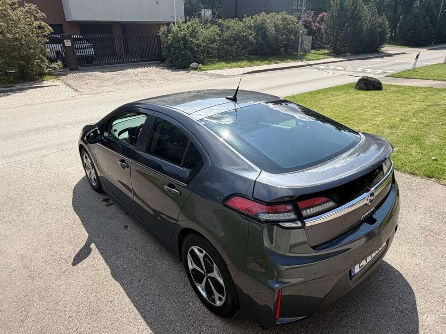 Pelēks Opel Ampera 2014 Viļņa, ar dzinēja tilpumu 1.40 L un nobraukumu 160 tūkst. km par 3900 €, foto 9 vietnē AUTOMOTO.COM.LV