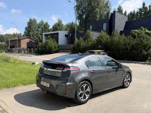 Pelēks Opel Ampera 2014 Viļņa, ar dzinēja tilpumu 1.40 L un nobraukumu 160 tūkst. km par 3900 €, foto 15 vietnē AUTOMOTO.COM.LV