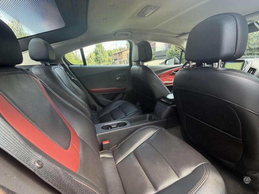 Pelēks Opel Ampera 2014 Viļņa, ar dzinēja tilpumu 1.40 L un nobraukumu 160 tūkst. km par 3900 €, foto 24 vietnē AUTOMOTO.COM.LV