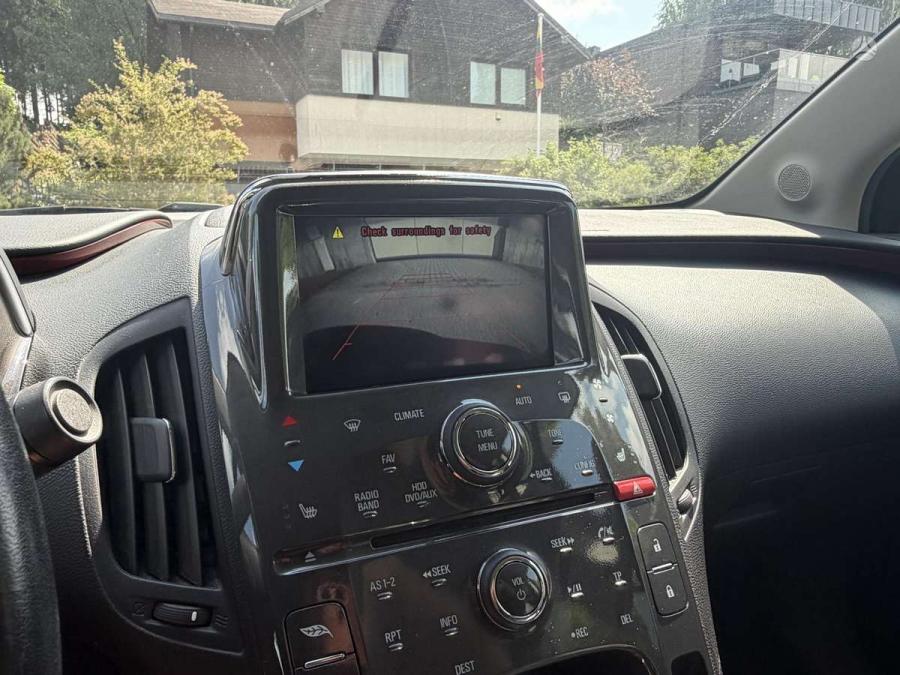 Pelēks Opel Ampera 2014 Viļņa, ar dzinēja tilpumu 1.40 L un nobraukumu 160 tūkst. km par 3900 €, foto 28 vietnē AUTOMOTO.COM.LV