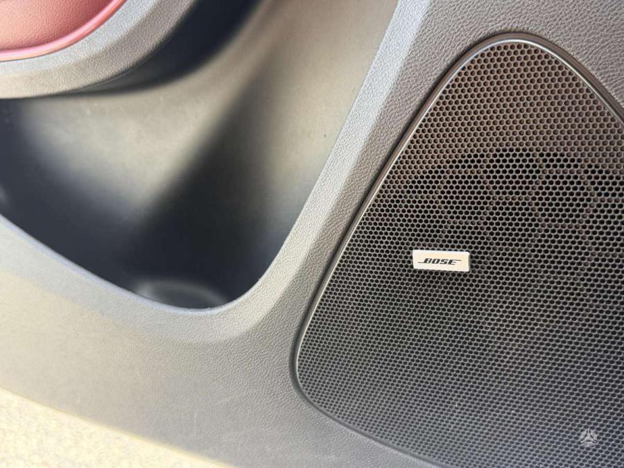 Pelēks Opel Ampera 2014 Viļņa, ar dzinēja tilpumu 1.40 L un nobraukumu 160 tūkst. km par 3900 €, foto 30 vietnē AUTOMOTO.COM.LV