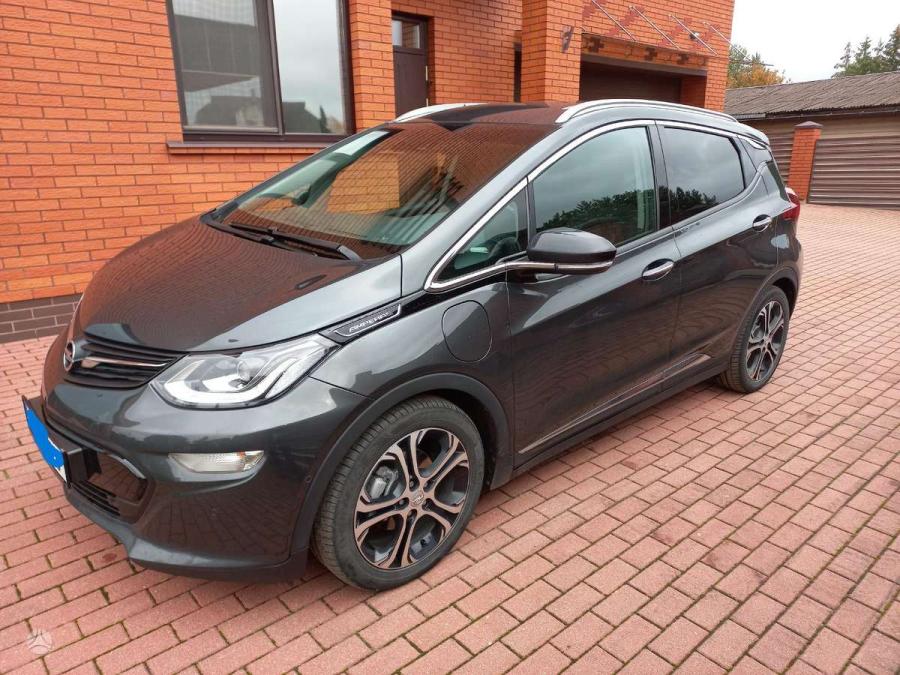Grey Opel Ampera 2020 in Kaunas, with an engine capacity of 0.00 L and mileage of 69 thousand km for 17000 €, photo 2 on AUTOMOTO.COM.LV