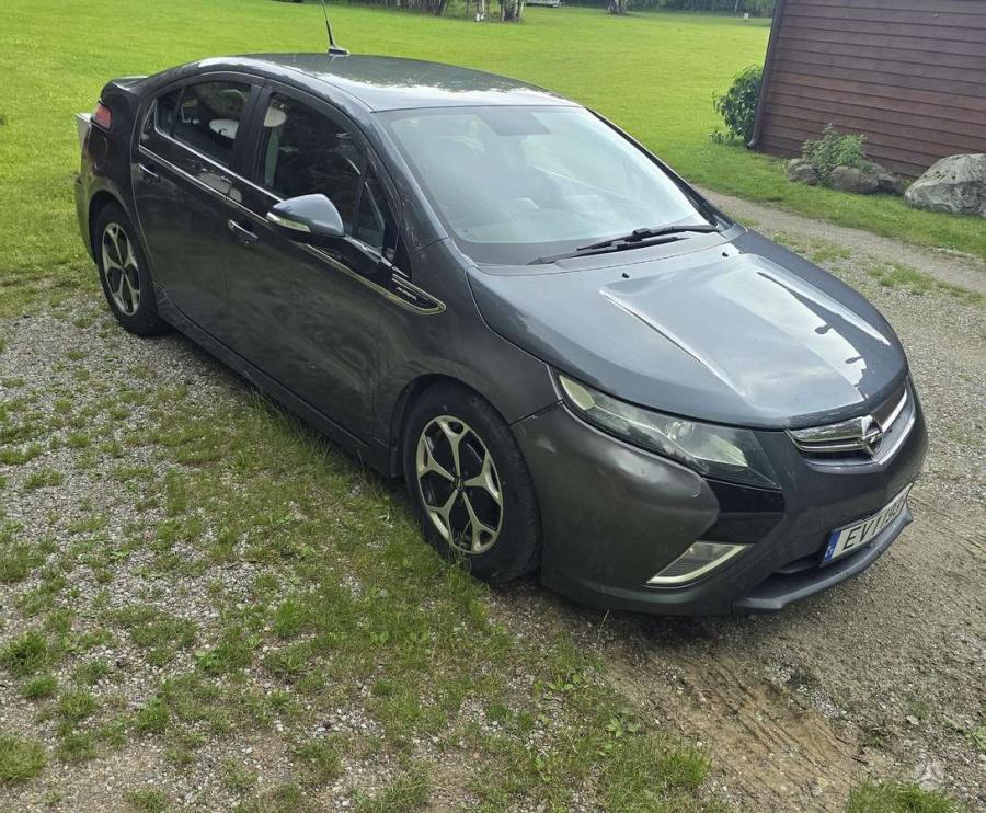 Grey Opel Ampera 2012 in Jurbarkas, with an engine capacity of 1.40 L and mileage of 261 thousand km for 2900 €, photo 1 on AUTOMOTO.COM.LV