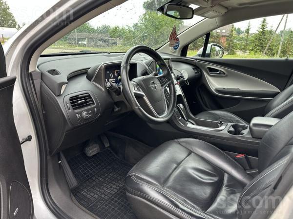 Opel Ampera 2012 Rēzekne, ar dzinēja tilpumu 1.40 L un nobraukumu 245 tūkst. km par 5500 €, foto 3 vietnē AUTOMOTO.COM.LV