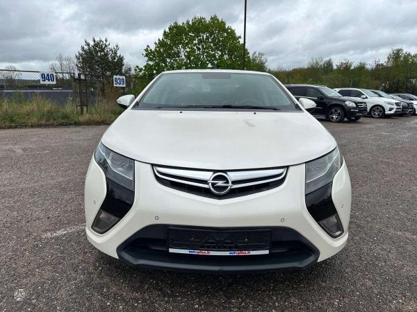 Balts Opel Ampera 2012 Alīta, ar dzinēja tilpumu 1.40 L un nobraukumu 260 tūkst. km par 5600 €, foto 7 vietnē AUTOMOTO.COM.LV