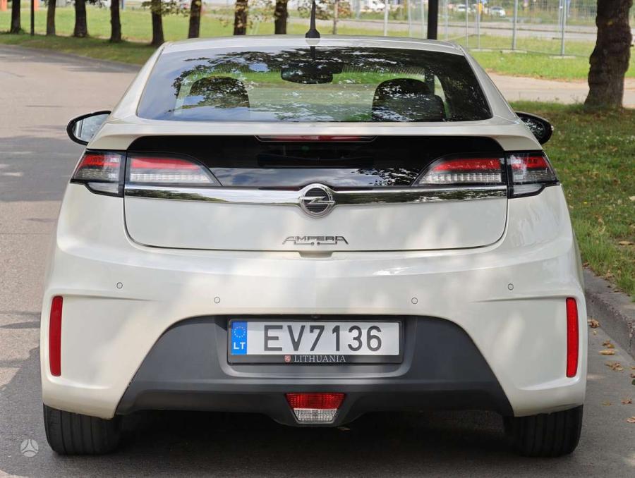 Balts Opel Ampera 2012 Viļņa, ar dzinēja tilpumu 1.40 L un nobraukumu 254 tūkst. km par 6000 €, foto 7 vietnē AUTOMOTO.COM.LV