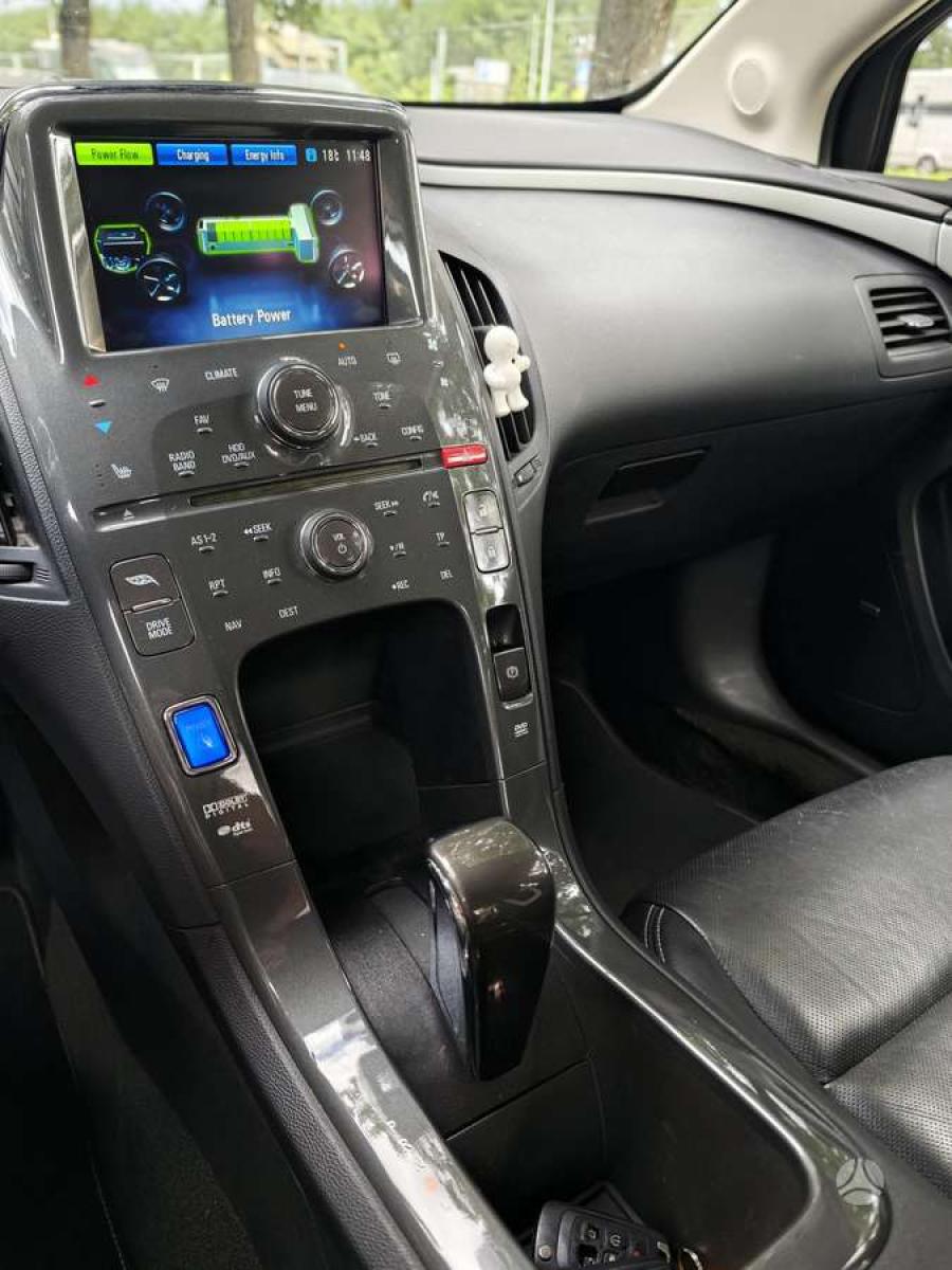 Balts Opel Ampera 2012 Viļņa, ar dzinēja tilpumu 1.40 L un nobraukumu 254 tūkst. km par 6000 €, foto 15 vietnē AUTOMOTO.COM.LV