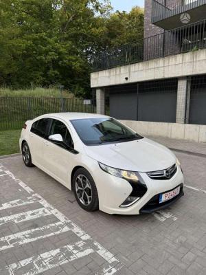 Balts Opel Ampera 2012 Viļņa, ar dzinēja tilpumu 1.40 L un nobraukumu 267 tūkst. km par 5900 €, foto 3 vietnē AUTOMOTO.COM.LV