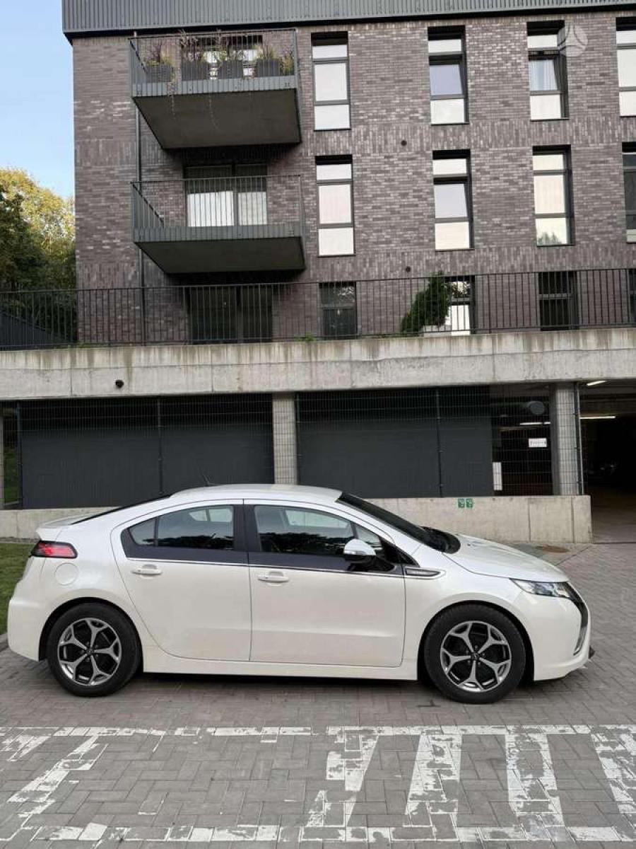 Balts Opel Ampera 2012 Viļņa, ar dzinēja tilpumu 1.40 L un nobraukumu 267 tūkst. km par 5900 €, foto 6 vietnē AUTOMOTO.COM.LV
