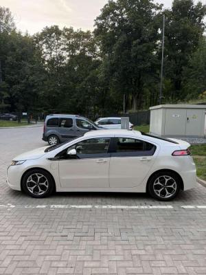 Balts Opel Ampera 2012 Viļņa, ar dzinēja tilpumu 1.40 L un nobraukumu 267 tūkst. km par 5900 €, foto 10 vietnē AUTOMOTO.COM.LV