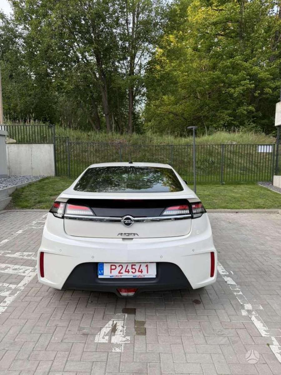 Balts Opel Ampera 2012 Viļņa, ar dzinēja tilpumu 1.40 L un nobraukumu 267 tūkst. km par 5900 €, foto 11 vietnē AUTOMOTO.COM.LV