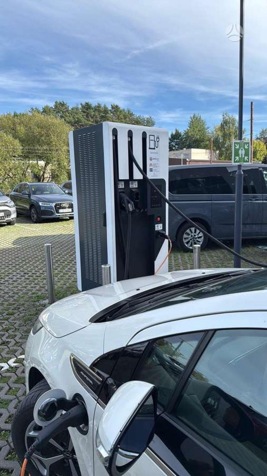 Balts Opel Ampera 2012 Viļņa, ar dzinēja tilpumu 1.40 L un nobraukumu 267 tūkst. km par 5900 €, foto 17 vietnē AUTOMOTO.COM.LV