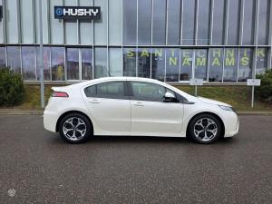 White Opel Ampera 2013 in Vilnius, with an engine capacity of 1.40 L and mileage of 199 thousand km for 6300 €, photo 5 on AUTOMOTO.COM.LV
