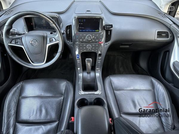 White Opel Ampera 2014 in Avizieniai, with an engine capacity of 1.40 L and mileage of 94 thousand km for 9000 €, photo 3 on AUTOMOTO.COM.LV