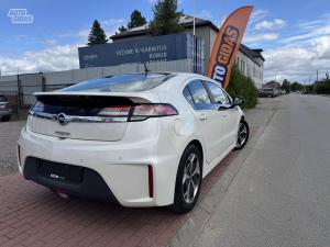 White Opel Ampera 2012 in Kaunas, with an engine capacity of 1.40 L and mileage of 189 thousand km for 4999 €, photo 4 on AUTOMOTO.COM.LV