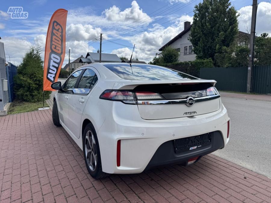 White Opel Ampera 2012 in Kaunas, with an engine capacity of 1.40 L and mileage of 189 thousand km for 4999 €, photo 5 on AUTOMOTO.COM.LV
