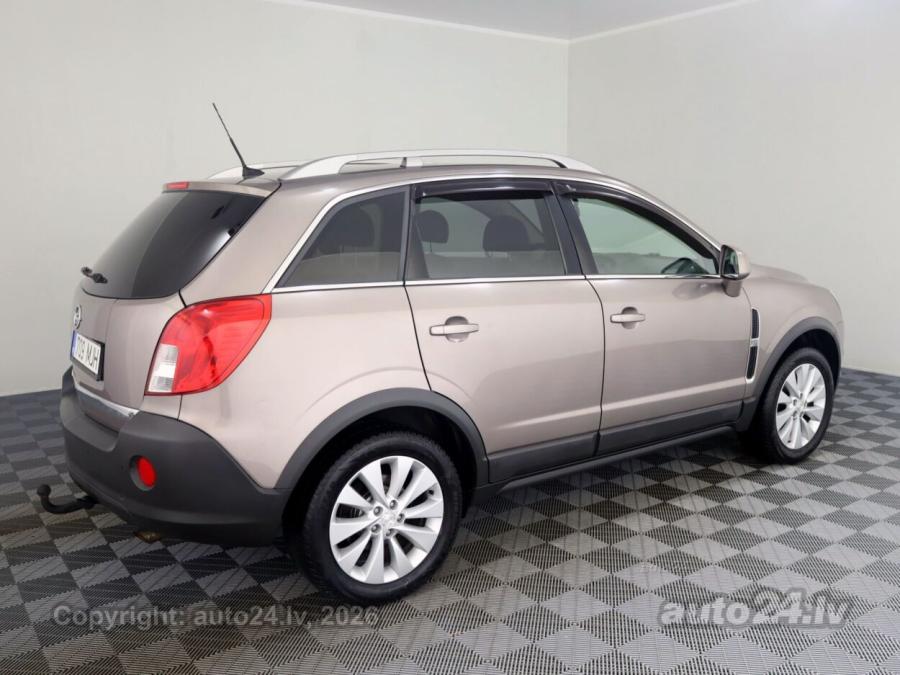 Beige Opel Antara 2014 in Tallinn, with an engine capacity of 2.40 L and mileage of 243 thousand km for 4499 €, photo 3 on AUTOMOTO.COM.LV