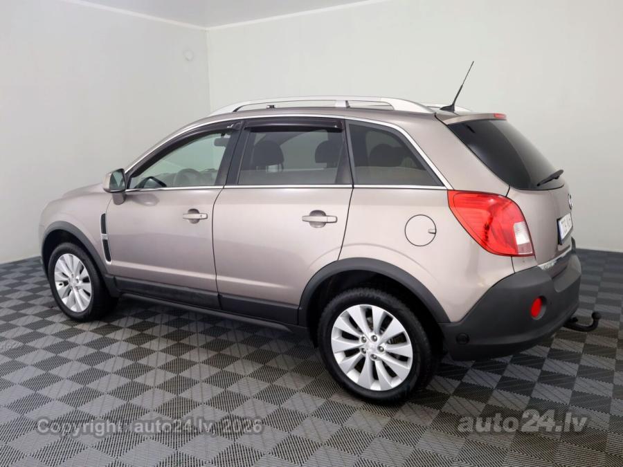 Beige Opel Antara 2014 in Tallinn, with an engine capacity of 2.40 L and mileage of 243 thousand km for 4499 €, photo 4 on AUTOMOTO.COM.LV