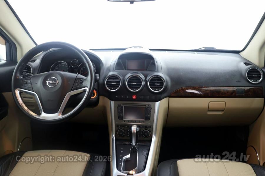 Beige Opel Antara 2014 in Tallinn, with an engine capacity of 2.40 L and mileage of 243 thousand km for 4499 €, photo 5 on AUTOMOTO.COM.LV