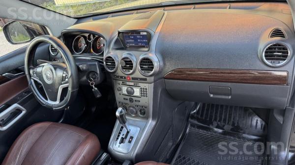 Melns Opel Antara 2006 Rēzekne, ar dzinēja tilpumu 2.00 L un nobraukumu 268 tūkst. km par 3150 €, foto 10 vietnē AUTOMOTO.COM.LV