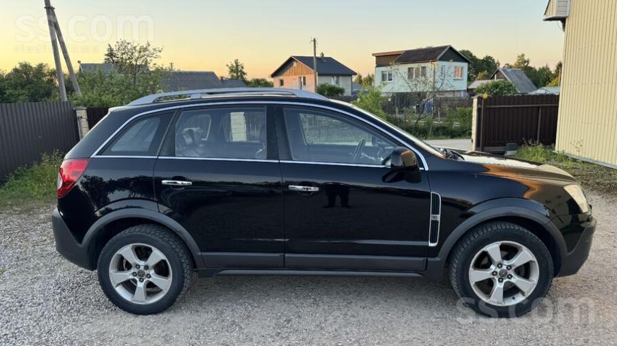 Melns Opel Antara 2006 Rēzekne, ar dzinēja tilpumu 2.00 L un nobraukumu 268 tūkst. km par 3150 €, foto 6 vietnē AUTOMOTO.COM.LV