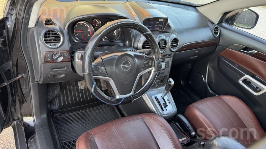 Melns Opel Antara 2006 Rēzekne, ar dzinēja tilpumu 2.00 L un nobraukumu 268 tūkst. km par 3150 €, foto 9 vietnē AUTOMOTO.COM.LV