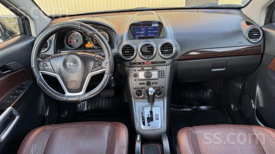Melns Opel Antara 2006 Rēzekne, ar dzinēja tilpumu 2.00 L un nobraukumu 268 tūkst. km par 3150 €, foto 10 vietnē AUTOMOTO.COM.LV