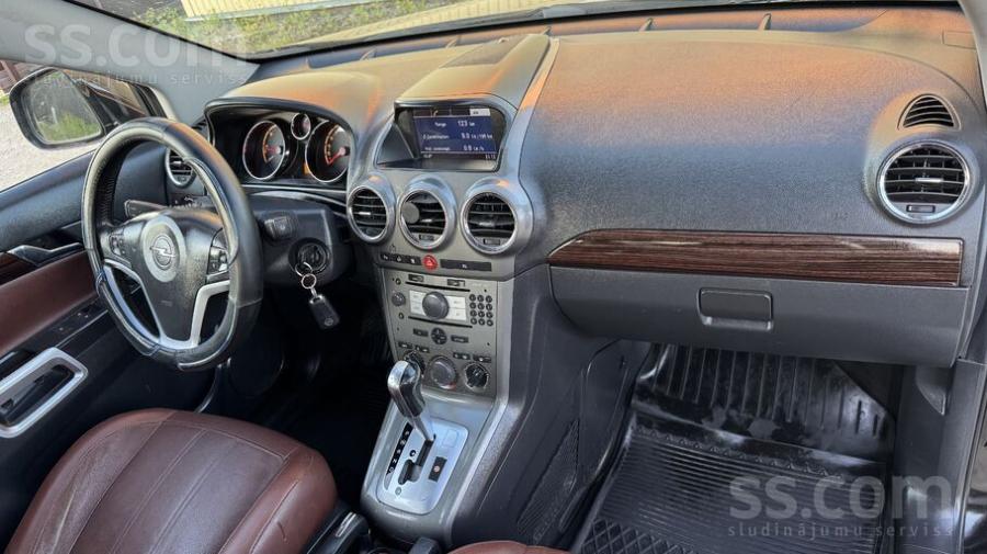 Melns Opel Antara 2006 Rēzekne, ar dzinēja tilpumu 2.00 L un nobraukumu 268 tūkst. km par 3150 €, foto 11 vietnē AUTOMOTO.COM.LV