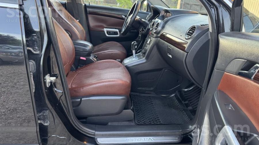 Melns Opel Antara 2006 Rēzekne, ar dzinēja tilpumu 2.00 L un nobraukumu 268 tūkst. km par 3150 €, foto 12 vietnē AUTOMOTO.COM.LV