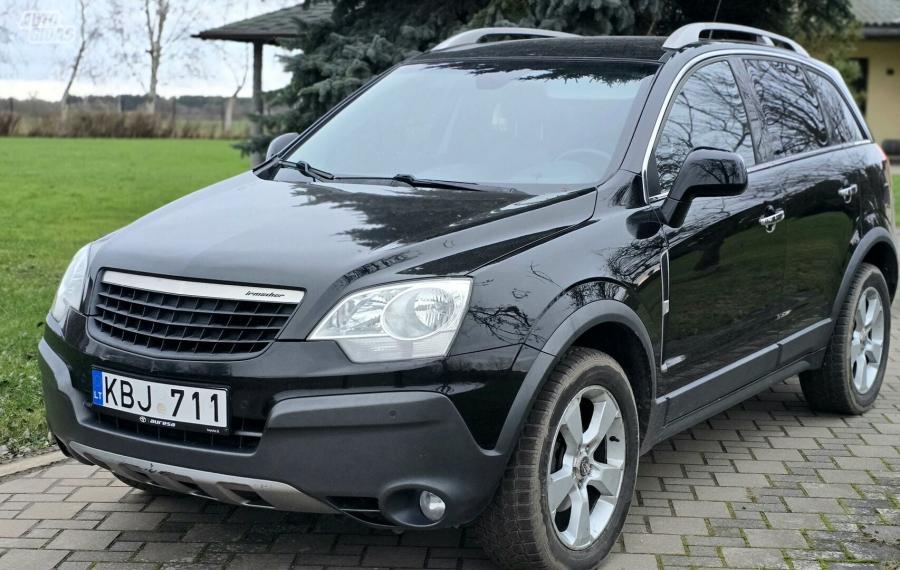 Black Opel Antara 2007 in Siauliai, with an engine capacity of 3.20 L and mileage of 260 thousand km for 2950 €, photo 1 on AUTOMOTO.COM.LV