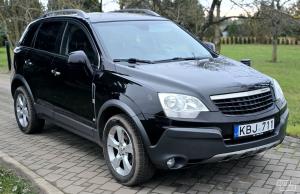 Black Opel Antara 2007 in Siauliai, with an engine capacity of 3.20 L and mileage of 260 thousand km for 2950 €, photo 3 on AUTOMOTO.COM.LV