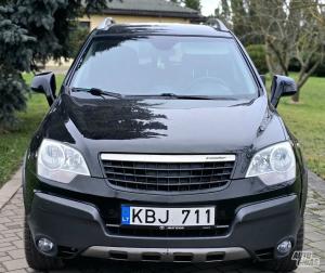 Black Opel Antara 2007 in Siauliai, with an engine capacity of 3.20 L and mileage of 260 thousand km for 2950 €, photo 7 on AUTOMOTO.COM.LV