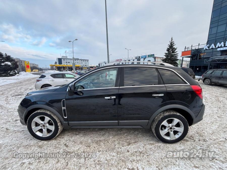 Melns Opel Antara 2007 Tallina, ar dzinēja tilpumu 2.00 L un nobraukumu 292 tūkst. km par 3499 €, foto 5 vietnē AUTOMOTO.COM.LV