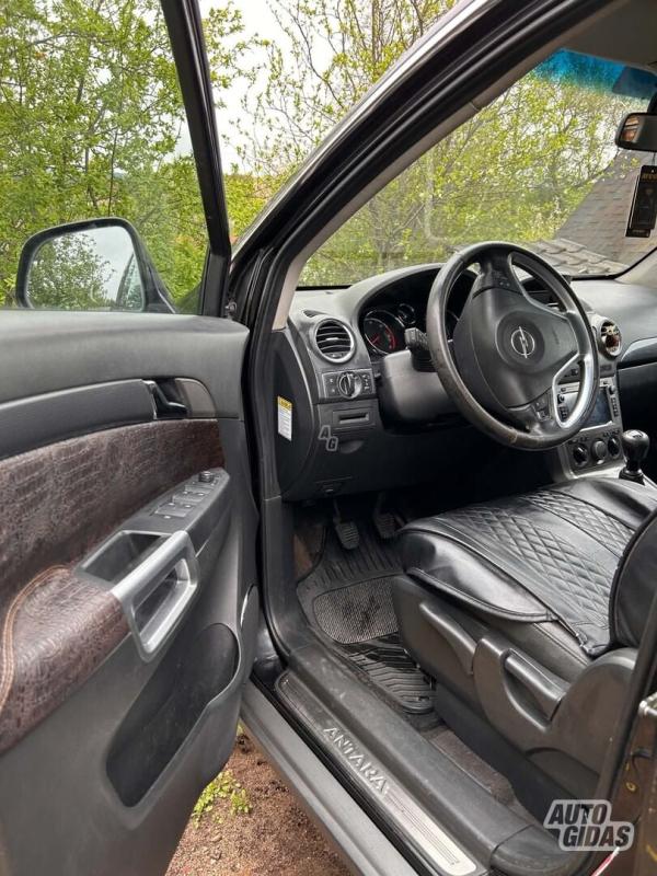 Black Opel Antara 2007 in Vilnius, with an engine capacity of 2.00 L and mileage of 236 thousand km for 2700 €, photo 8 on AUTOMOTO.COM.LV