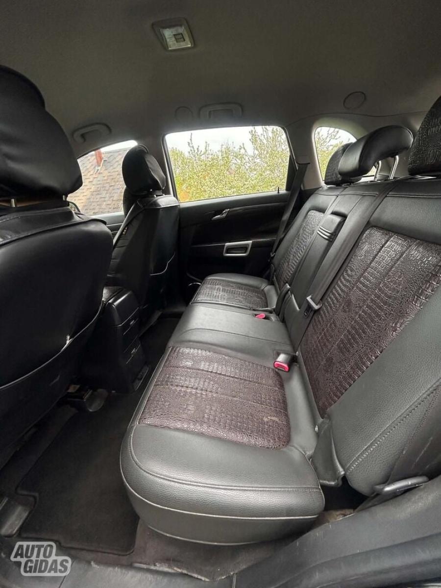 Melns Opel Antara 2007 Viļņa, ar dzinēja tilpumu 2.00 L un nobraukumu 236 tūkst. km par 2700 €, foto 11 vietnē AUTOMOTO.COM.LV