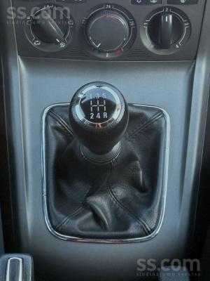 Black Opel Antara 2007 in Riga, with an engine capacity of 2.00 L and mileage of 86 thousand km for 4500 €, photo 12 on AUTOMOTO.COM.LV