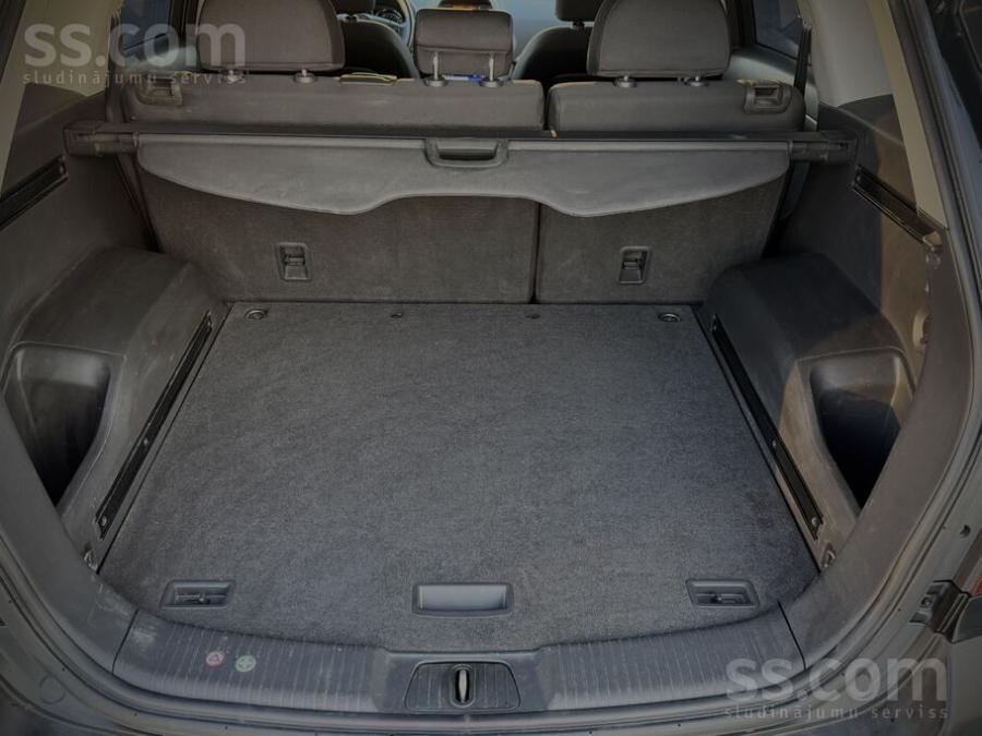 Black Opel Antara 2007 in Riga, with an engine capacity of 2.00 L and mileage of 86 thousand km for 4500 €, photo 20 on AUTOMOTO.COM.LV