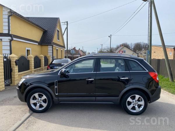 Black Opel Antara 2007 in Daugavpils, with an engine capacity of 2.00 L and mileage of 0 thousand km for 3950 €, photo 2 on AUTOMOTO.COM.LV