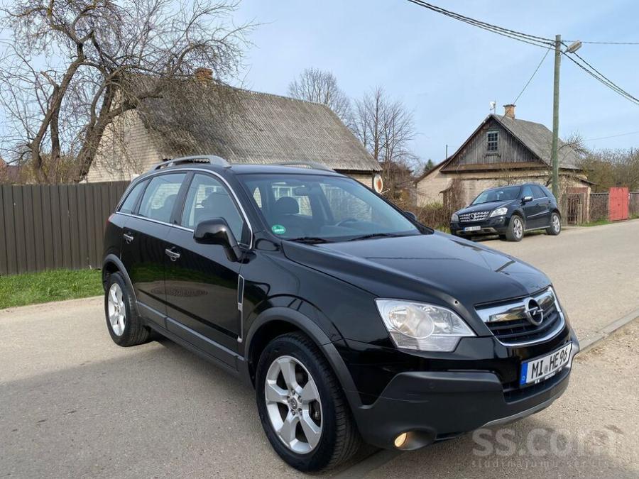 Black Opel Antara 2007 in Daugavpils, with an engine capacity of 2.00 L and mileage of 0 thousand km for 3950 €, photo 8 on AUTOMOTO.COM.LV