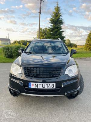 Black Opel Antara 2007 in Vilnius, with an engine capacity of 2.00 L and mileage of 213 thousand km for 4150 €, photo 3 on AUTOMOTO.COM.LV