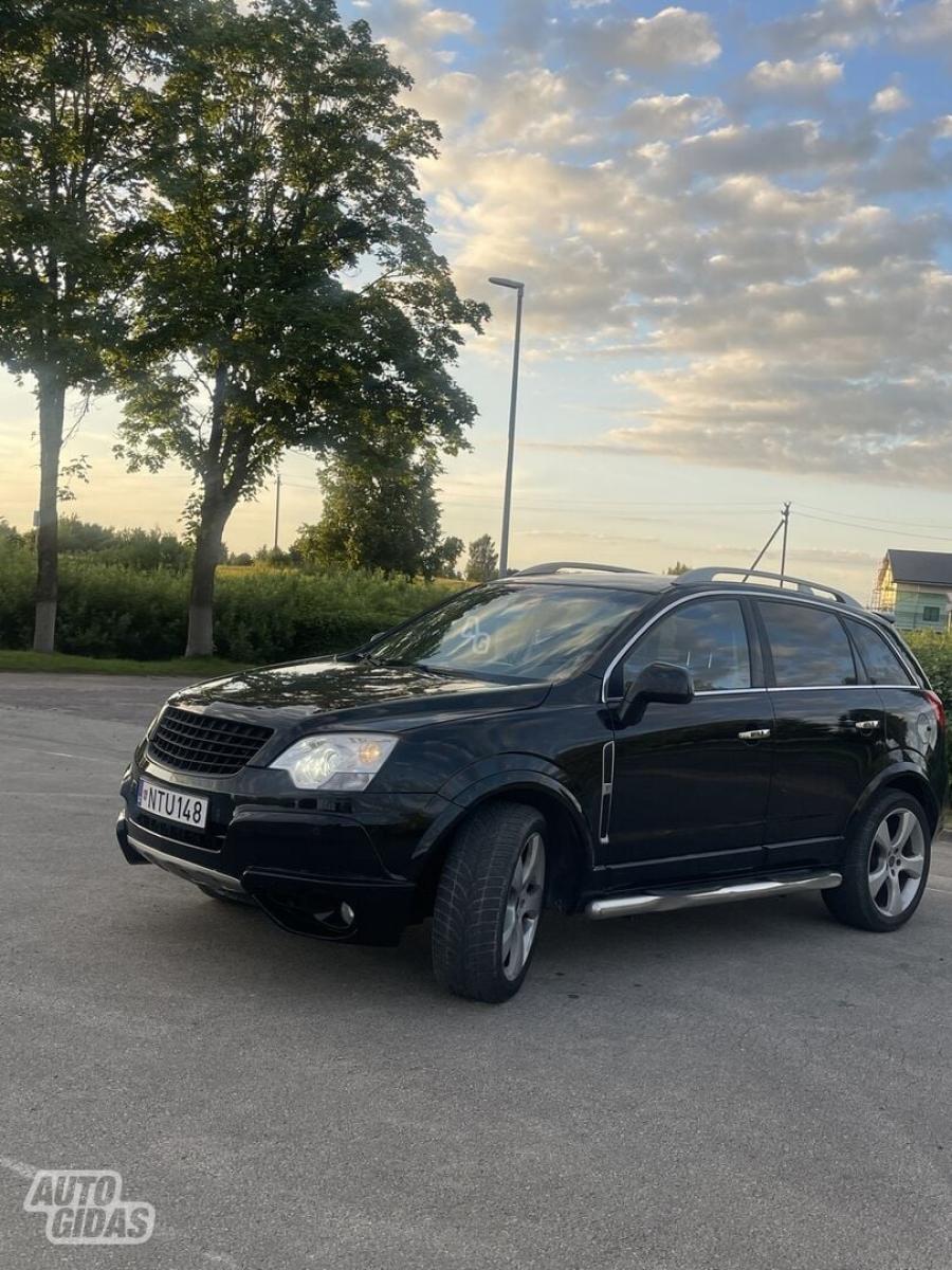 Black Opel Antara 2007 in Vilnius, with an engine capacity of 2.00 L and mileage of 213 thousand km for 4150 €, photo 4 on AUTOMOTO.COM.LV