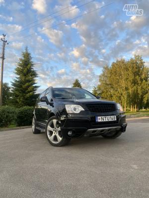 Black Opel Antara 2007 in Vilnius, with an engine capacity of 2.00 L and mileage of 213 thousand km for 4150 €, photo 5 on AUTOMOTO.COM.LV