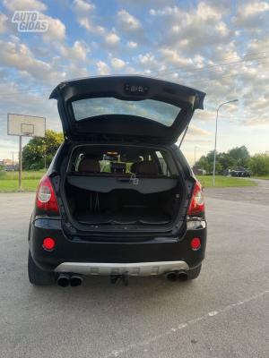 Black Opel Antara 2007 in Vilnius, with an engine capacity of 2.00 L and mileage of 213 thousand km for 4150 €, photo 10 on AUTOMOTO.COM.LV