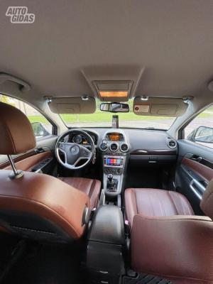 Black Opel Antara 2007 in Vilnius, with an engine capacity of 2.00 L and mileage of 213 thousand km for 4150 €, photo 11 on AUTOMOTO.COM.LV