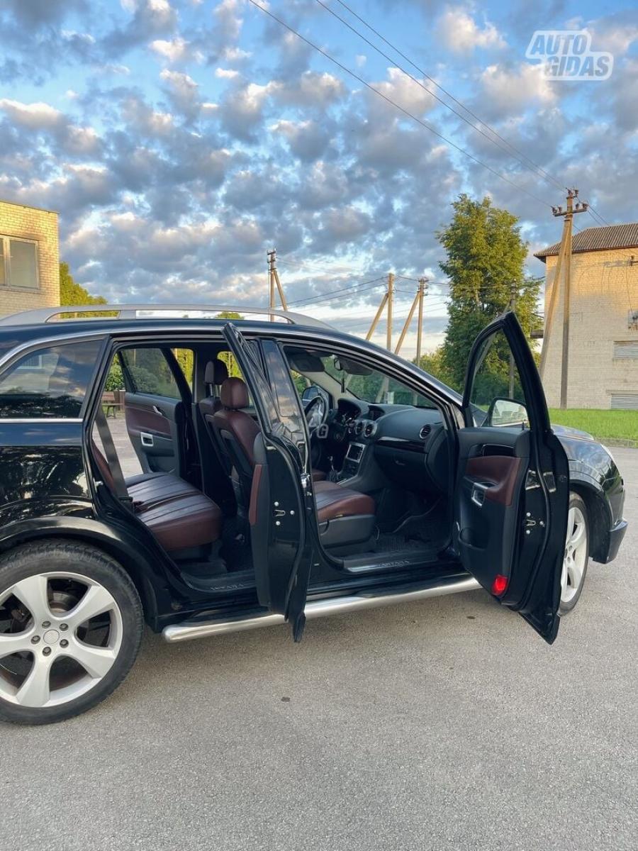 Black Opel Antara 2007 in Vilnius, with an engine capacity of 2.00 L and mileage of 213 thousand km for 4150 €, photo 15 on AUTOMOTO.COM.LV