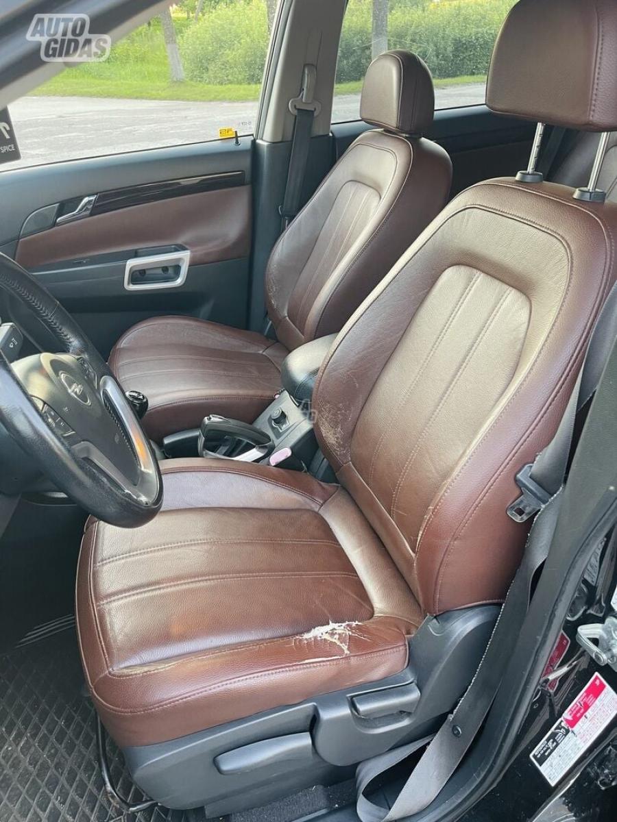 Black Opel Antara 2007 in Vilnius, with an engine capacity of 2.00 L and mileage of 213 thousand km for 4150 €, photo 17 on AUTOMOTO.COM.LV