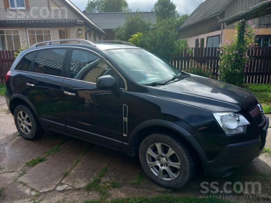 Black Opel Antara 2007 in Kuldiga, with an engine capacity of 1.90 L and mileage of 240 thousand km for 1700 €, photo 1 on AUTOMOTO.COM.LV